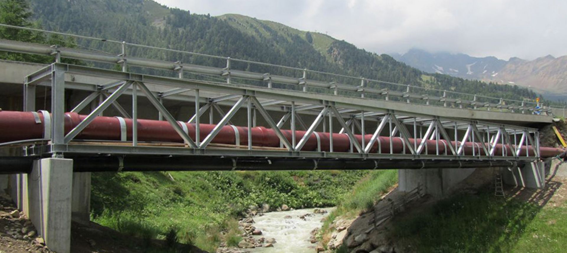Bridge Pipes